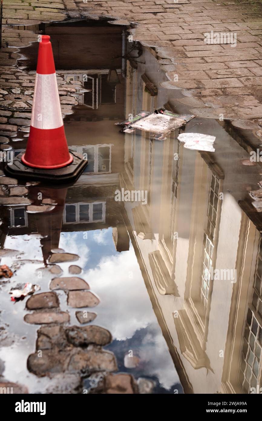 Poorly maintained streets hi-res stock photography and images - Alamy