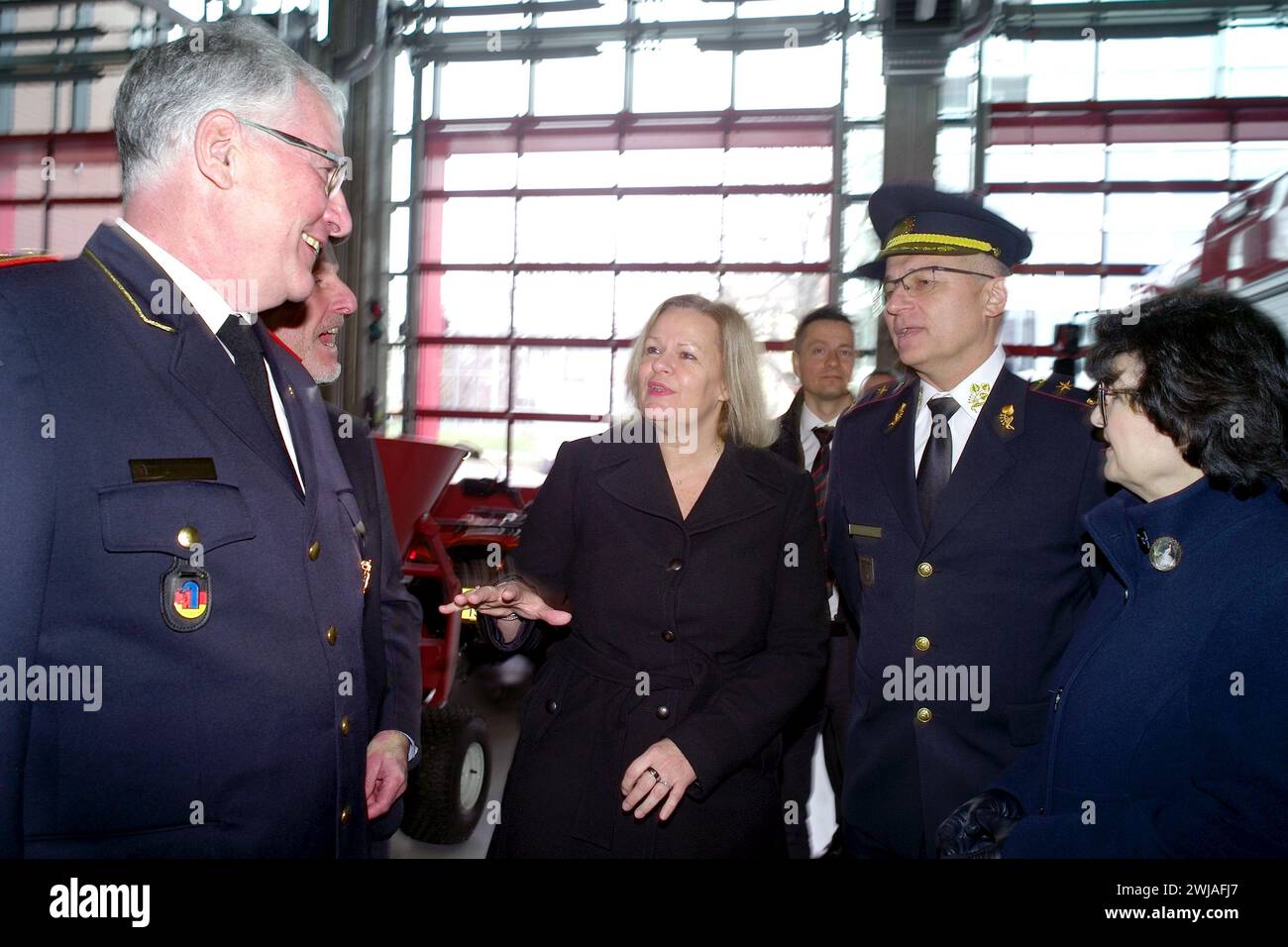 Prag, Czech Republic. 14th Feb, 2024. Karl-Heinz Banse (left ...