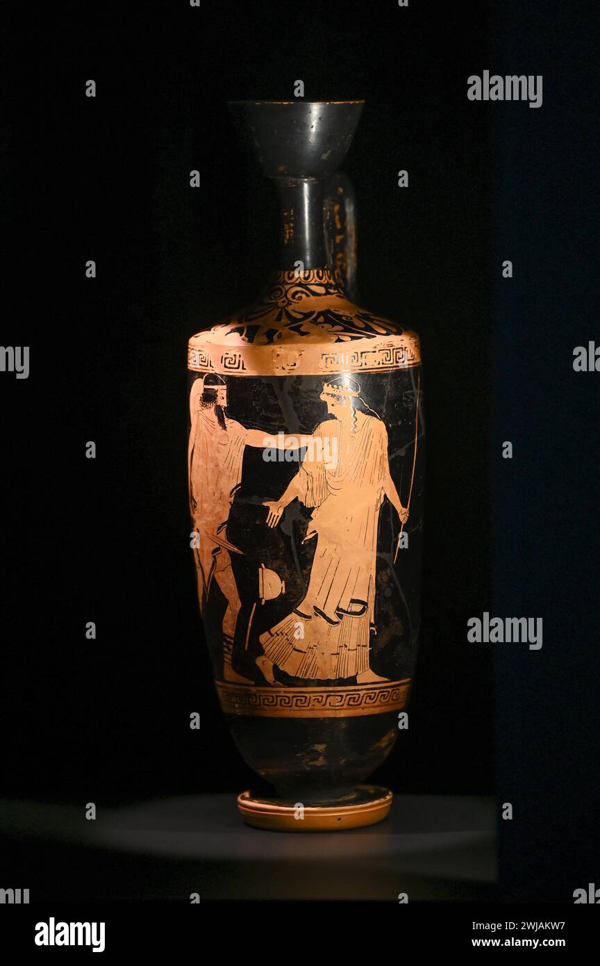 05 February 2024, Saxony-Anhalt, Halle (Saale): An Attic red-figure ...