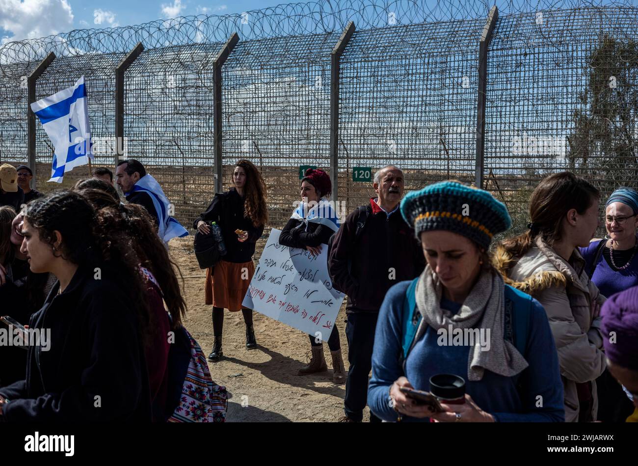 Nitzana, Israel. 14th Feb, 2024. Israeli right-wing activists block the ...