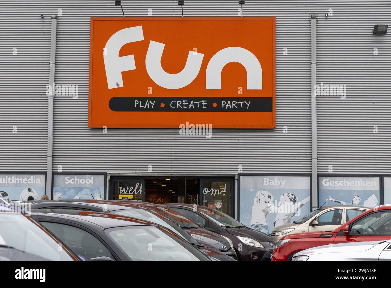 Ninove, Belgium. 14th Feb, 2024. The parking lot of the Fun toy store ...