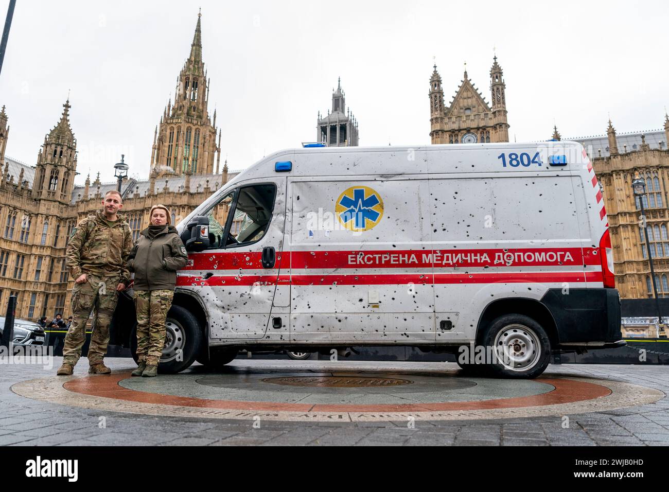 Ukrainian frontline medics Iryna Knyzhnyk and Brandon Mitchell make a ...