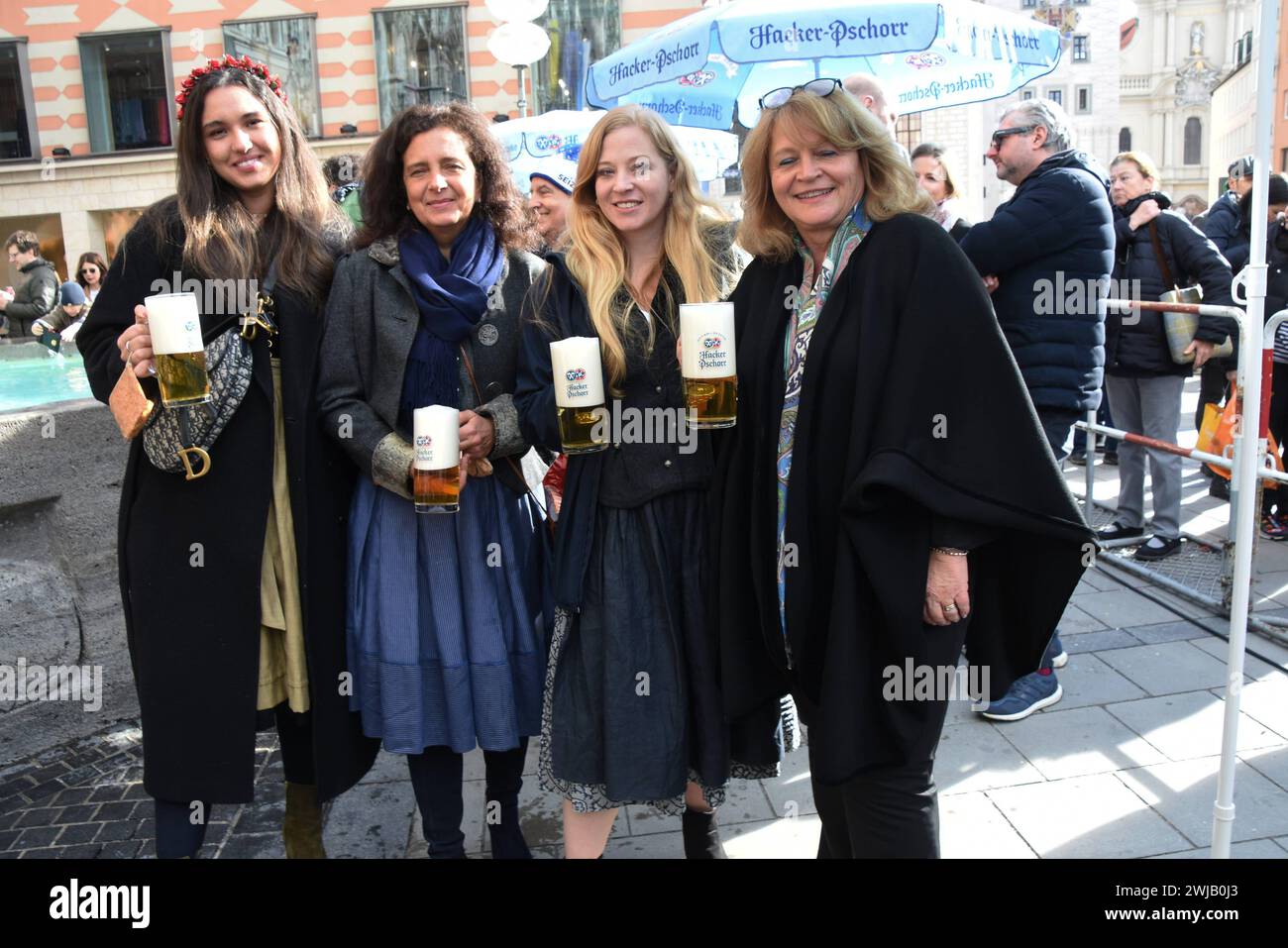 Ramona Pongratz Wirtin Tochter Arabella Schoerghuber Wirtin Michaela ...