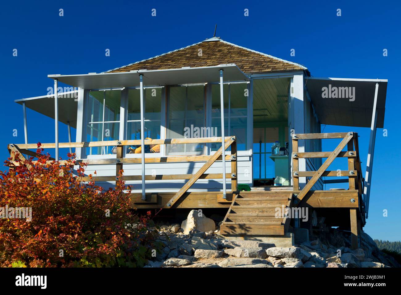 Gold Butte Lookout, Willamette National Forest, Oregon Stock Photo - Alamy