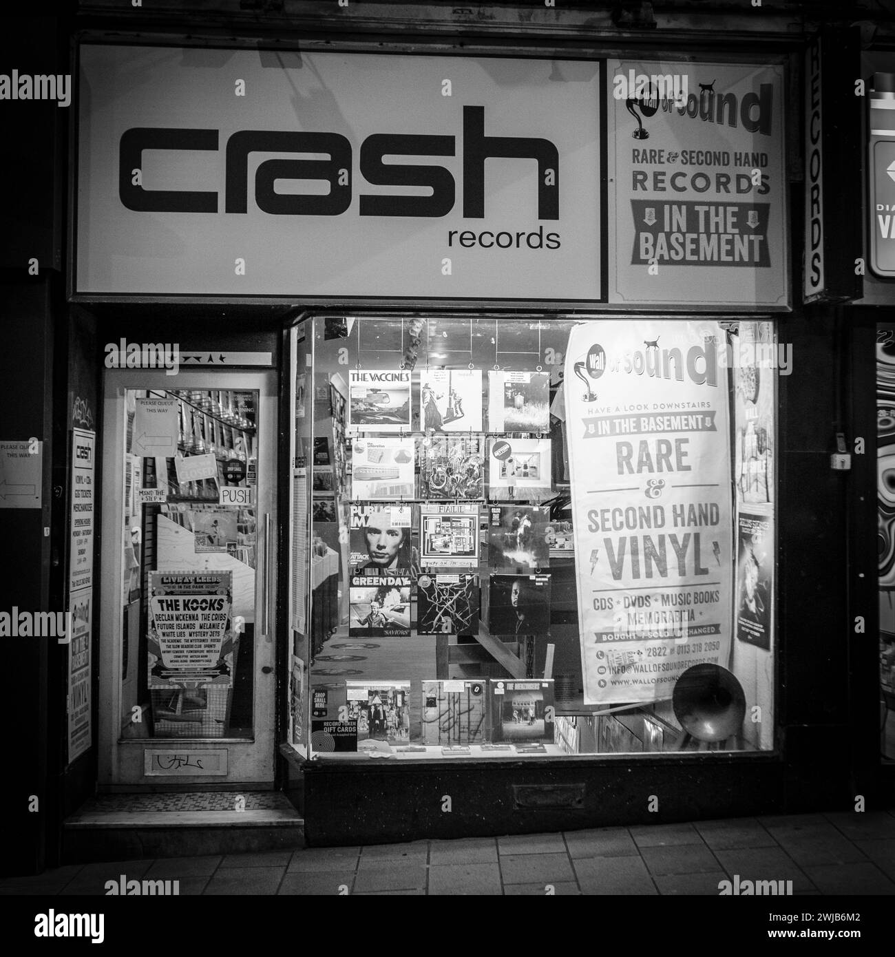 Vinyl record shop Black and White Stock Photos & Images - Alamy