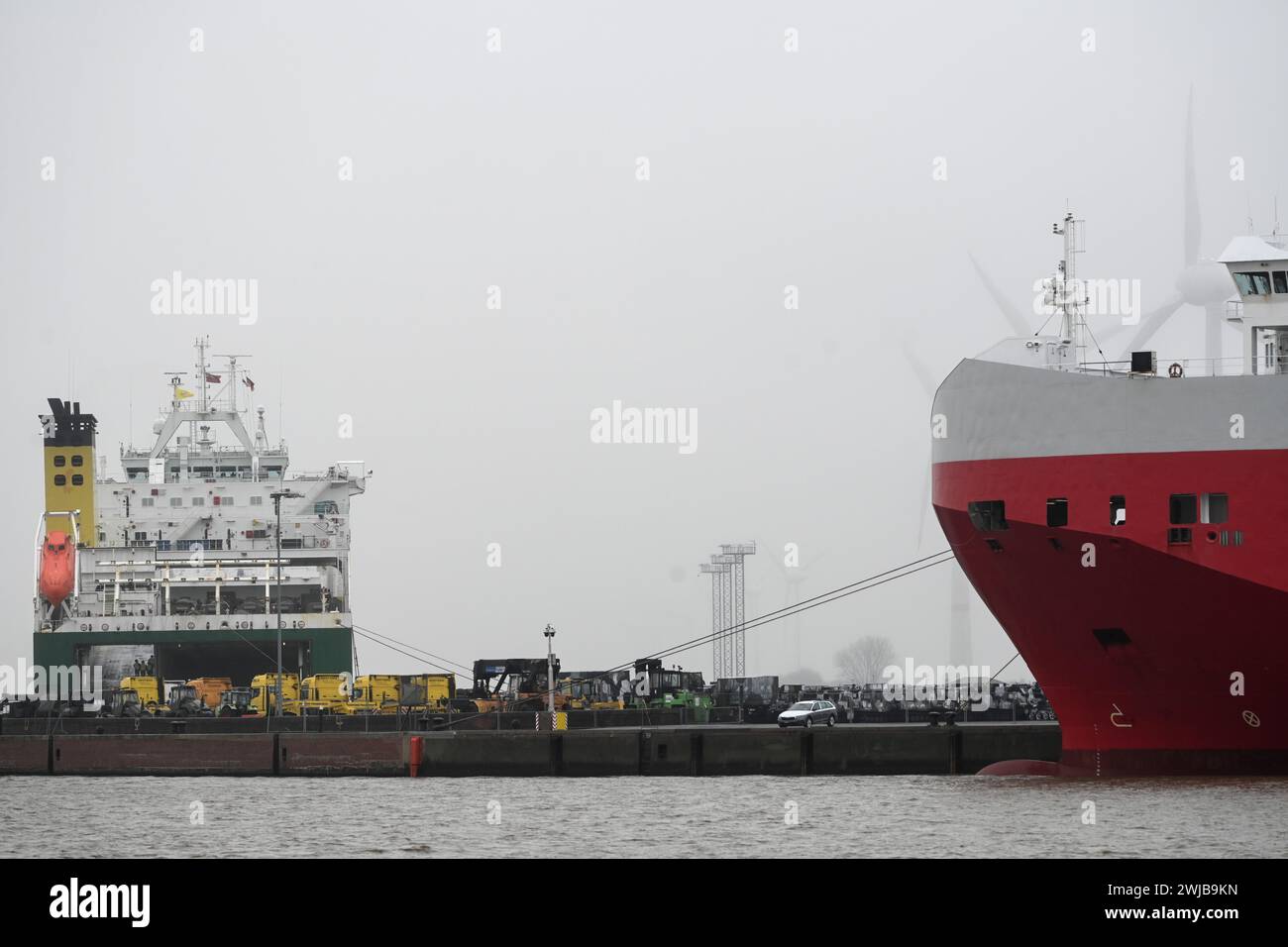 Emden, Germany. 14th Feb, 2024. The Eddystone (l), a cargo ship of the ...