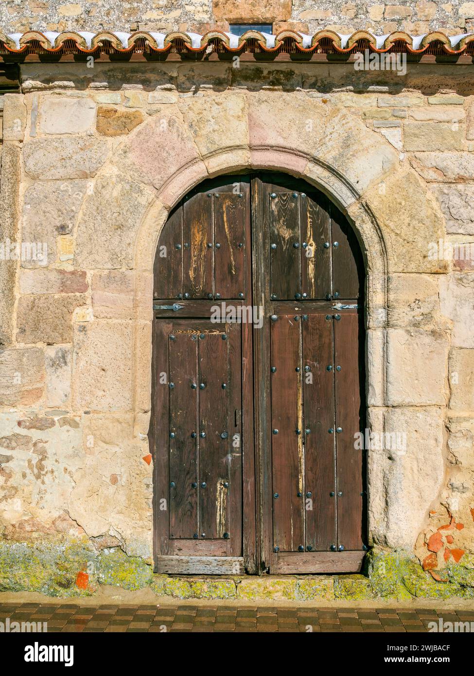 Village door hi-res stock photography and images - Alamy