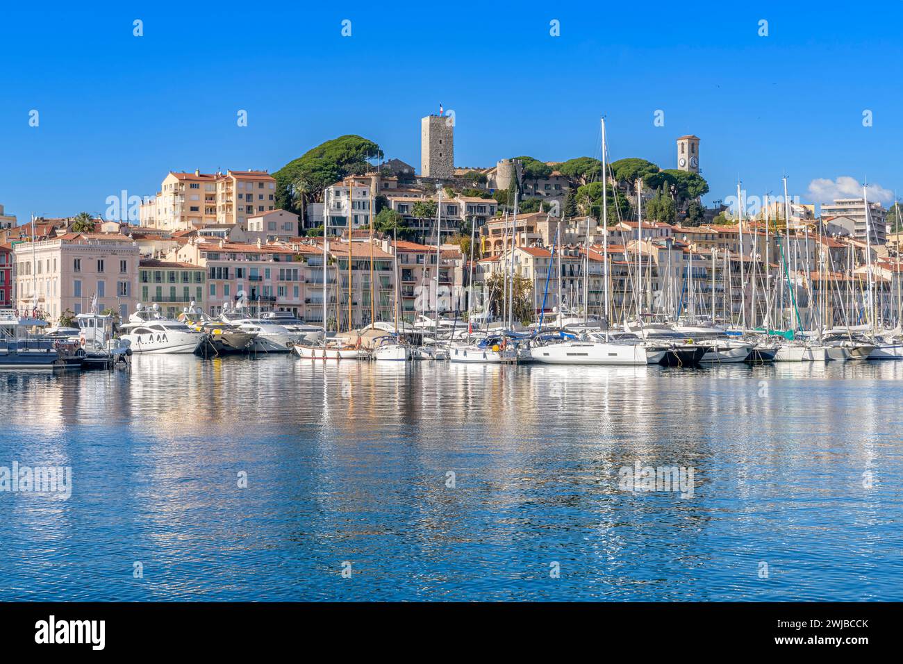 Igy vieux port hi-res stock photography and images - Alamy
