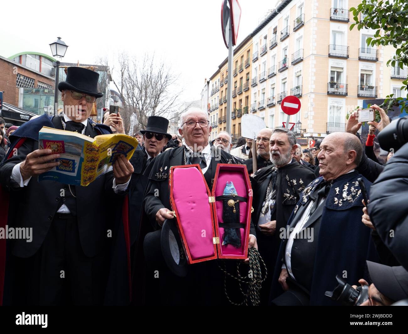Madrid, Spain. 14th February, 2024. A member of the brotherhood 'La ...