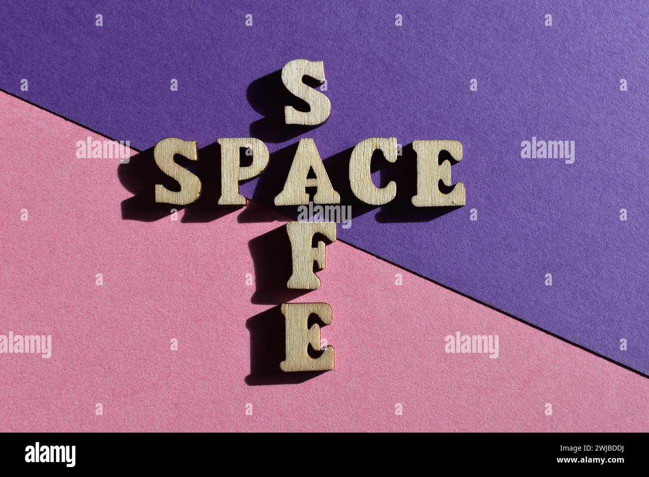 Workplace safety poster hi-res stock photography and images - Alamy