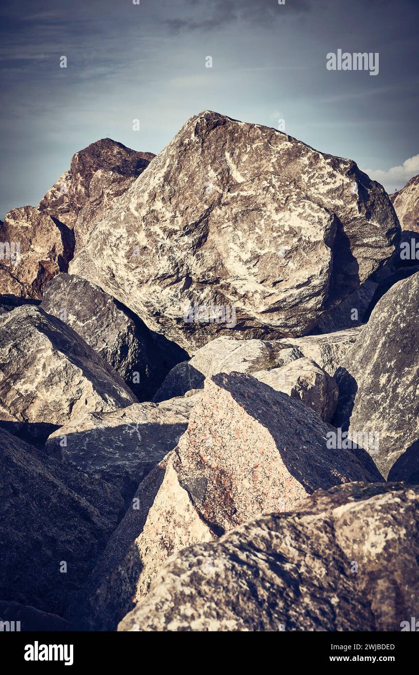 Piled boulders hi-res stock photography and images - Alamy