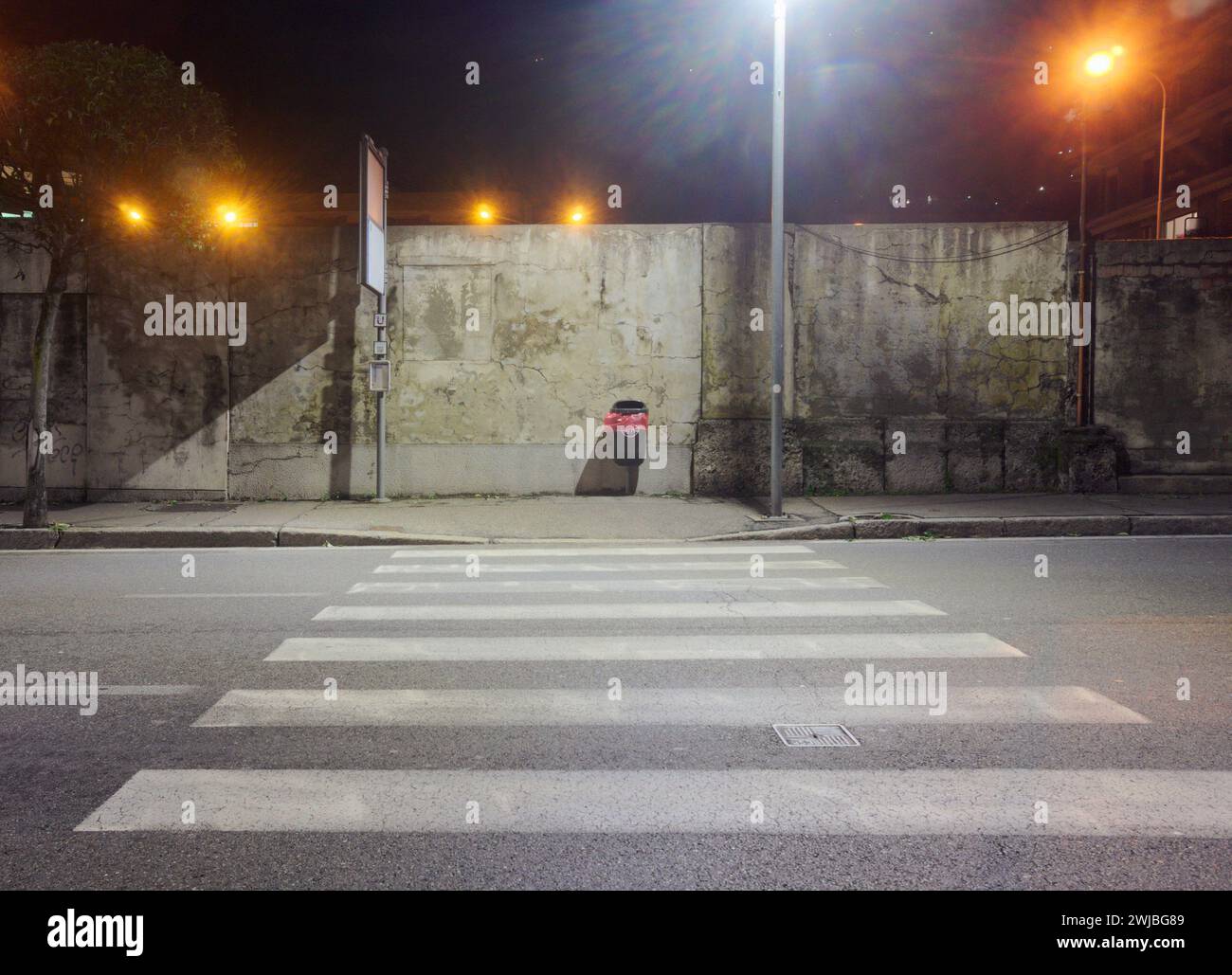 pedestrian crossing at night Stock Photo - Alamy