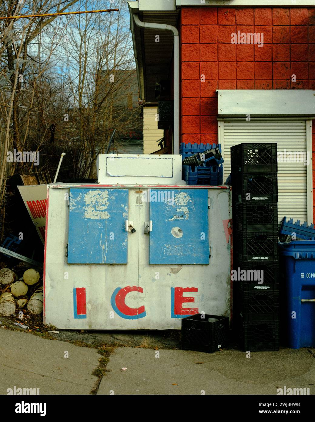 An ice freezer outside a store in Riverside, Buffalo, New York Stock ...