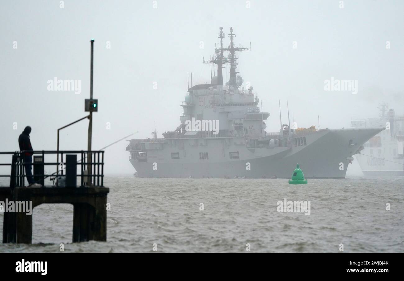 The Italian Aircraft carrier ITS Giuseppe Garibaldi arrives into ...