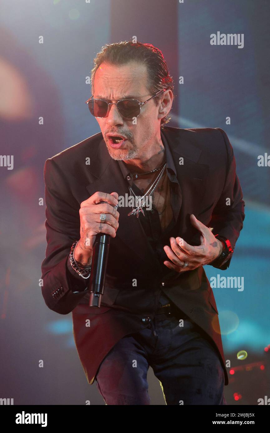 Marc Anthony performs during the Historia Tour at the Prudential Center ...
