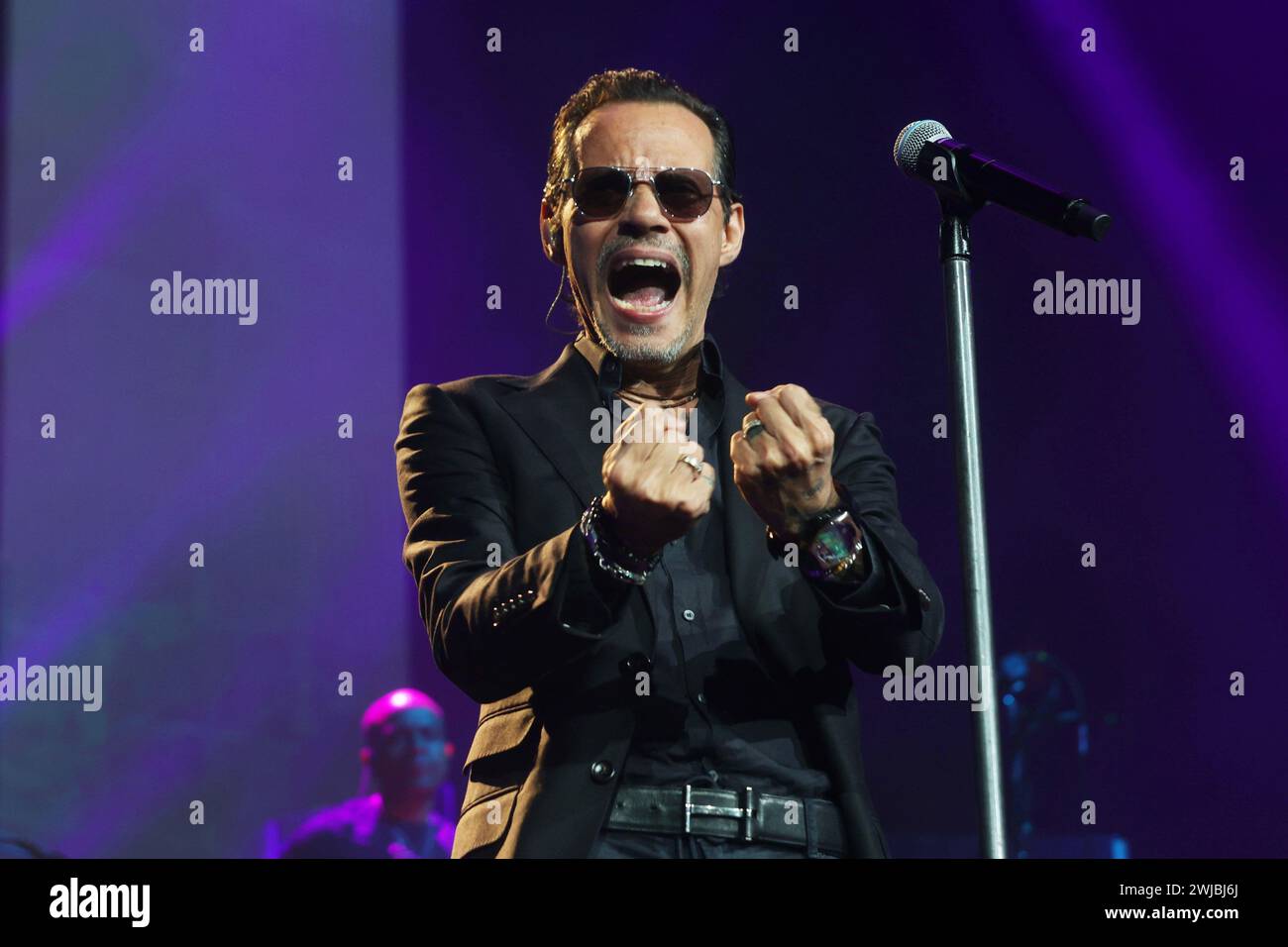 Marc Anthony performs during the Historia Tour at the Prudential Center ...