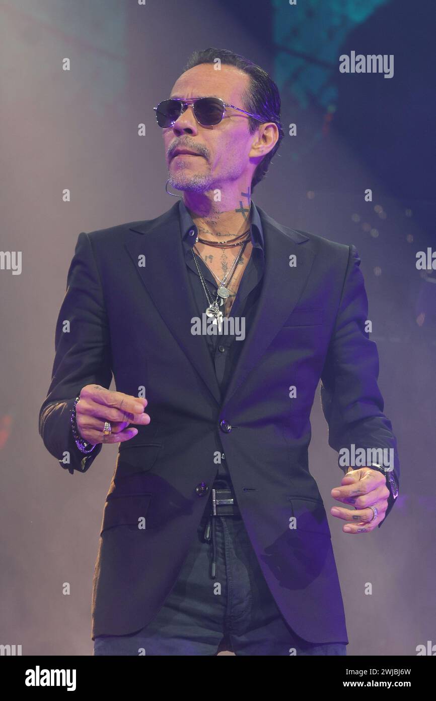 Marc Anthony performs during the Historia Tour at the Prudential Center ...