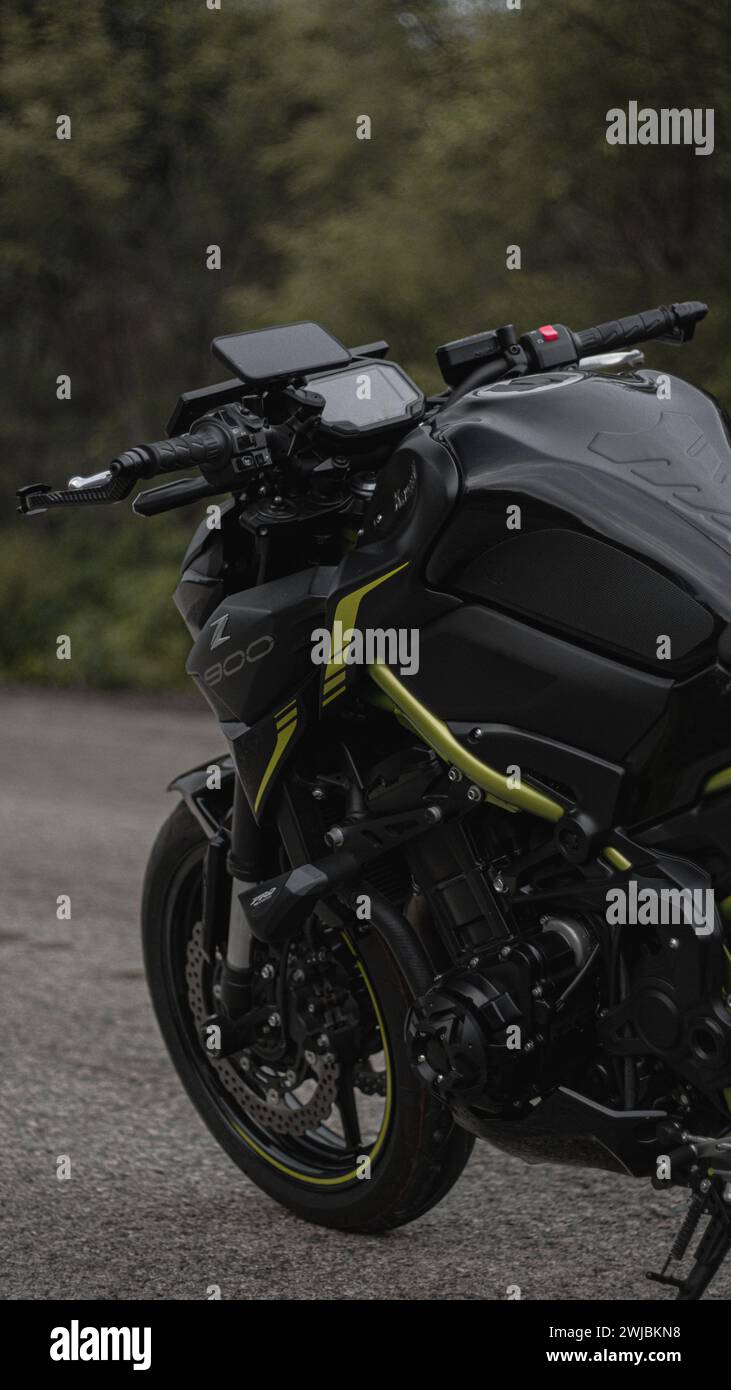 Kawasaki Z900 Motorcycle Stock Photo - Alamy
