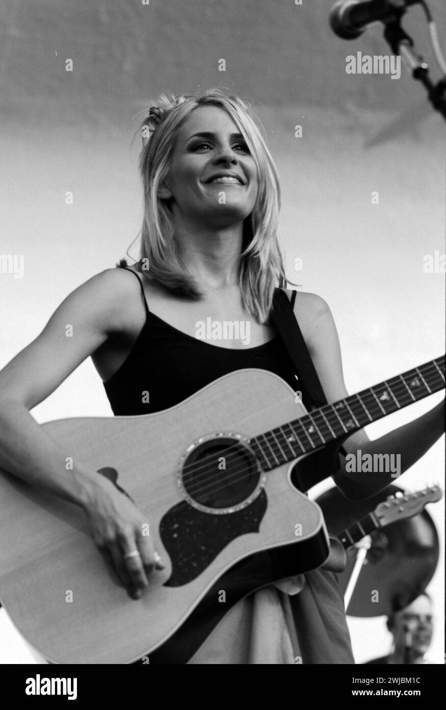 Dixie chicks Black and White Stock Photos & Images - Alamy