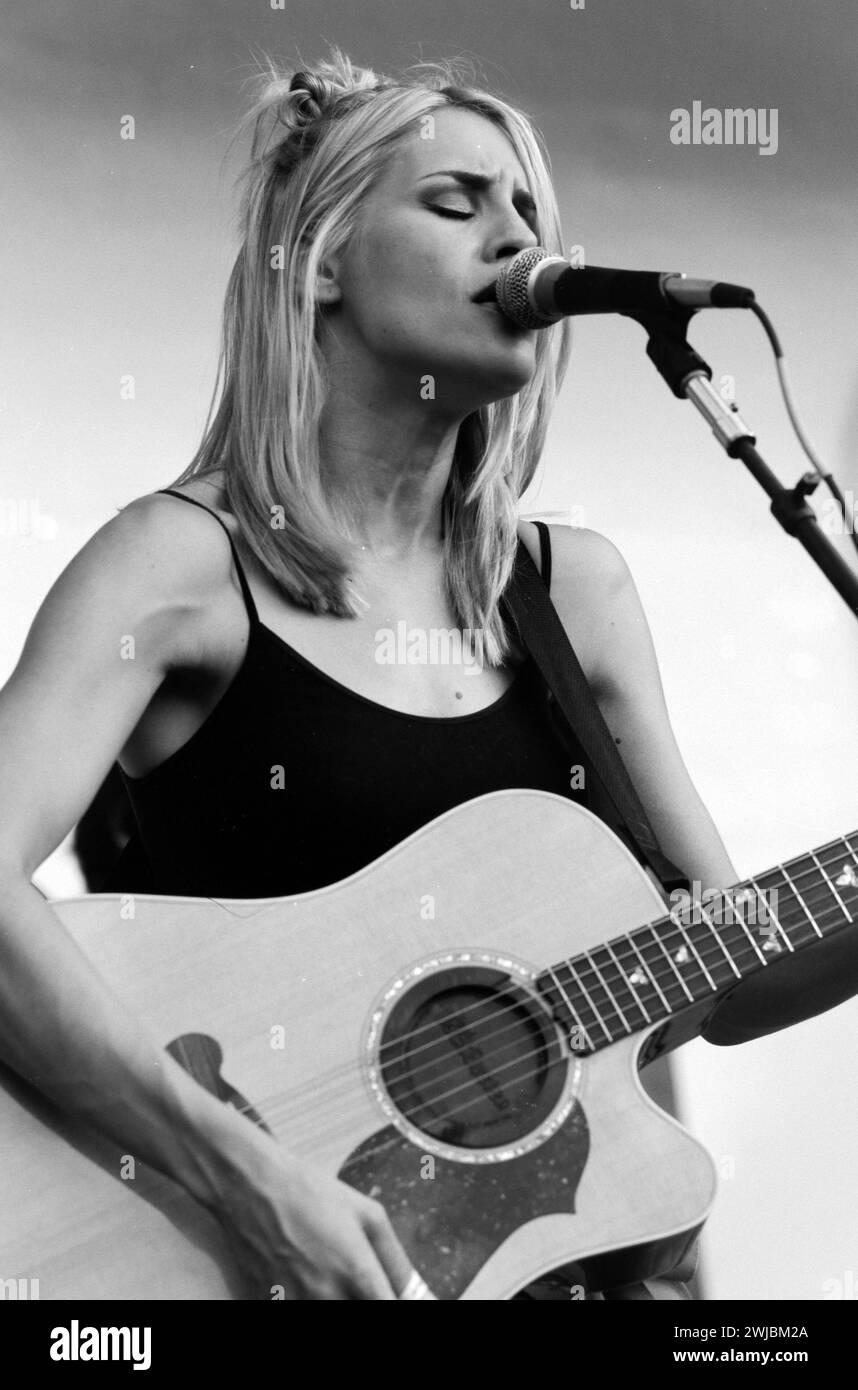 Dixie chicks Black and White Stock Photos & Images - Alamy