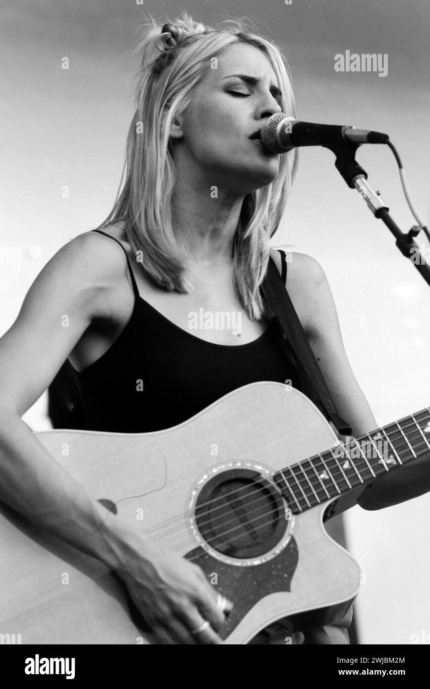 Dixie chicks Black and White Stock Photos & Images - Alamy