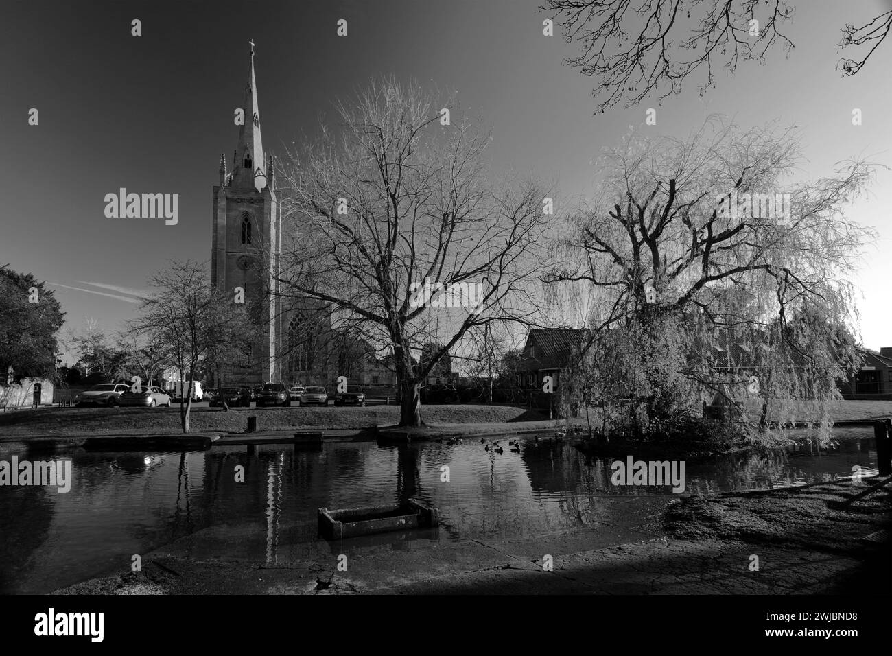 Autumn, the Spring Wells and St Andrews church, Billingborough village ...
