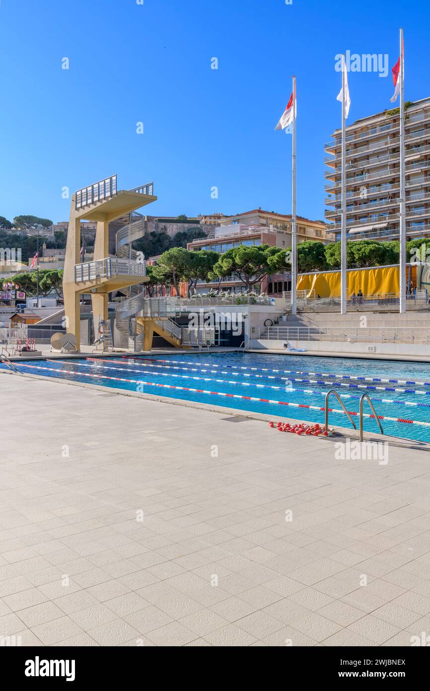 Monte Carlo's Olympic swimming pool on the edge of Port Hercule, Monaco ...