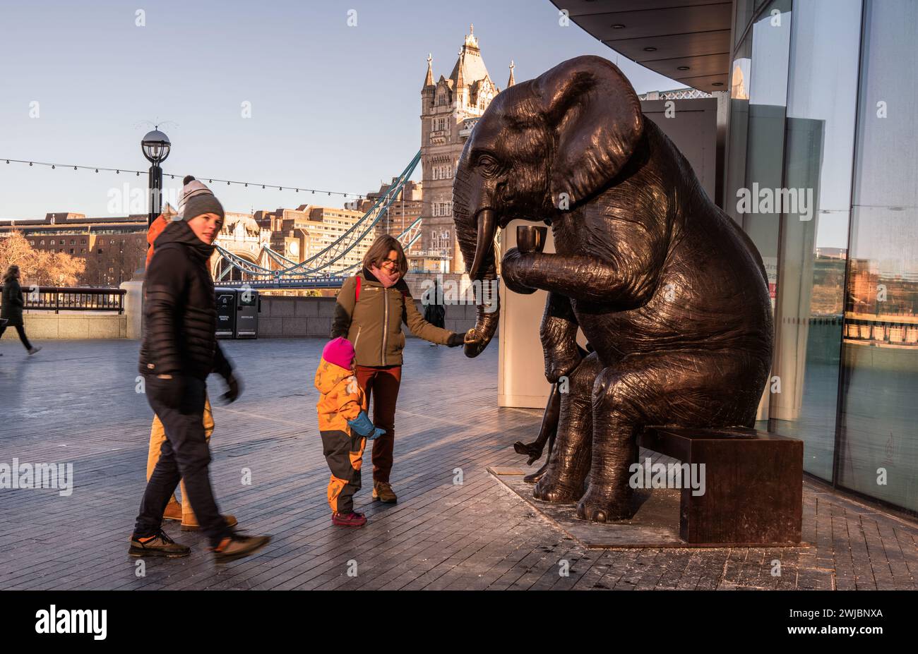 Sculpture by Gillie and Marc in London Bridge City Stock Photo - Alamy