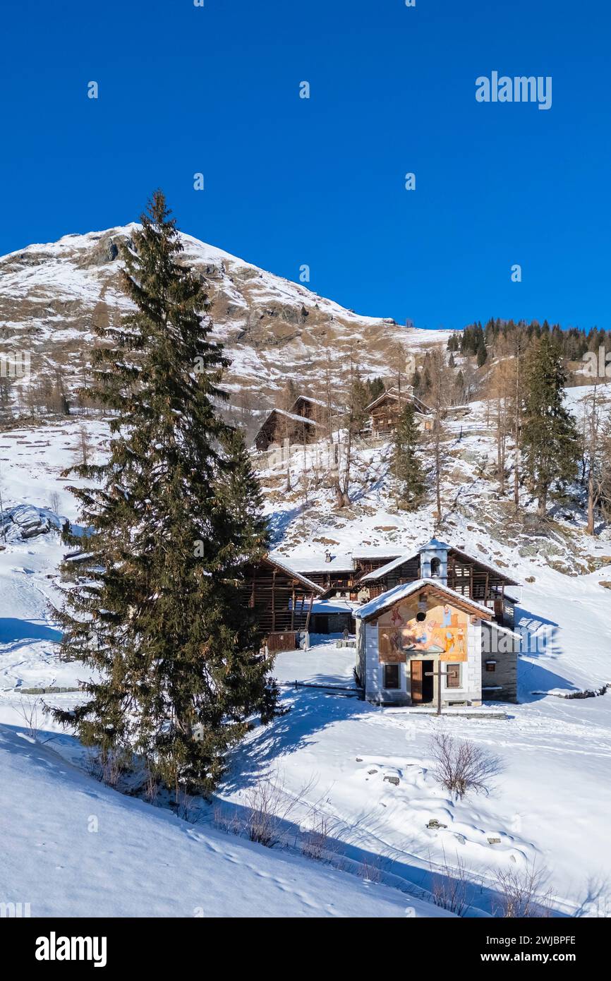 Aerial view of walser huts in Alpe Otro in winter. Alagna, Valsesia ...
