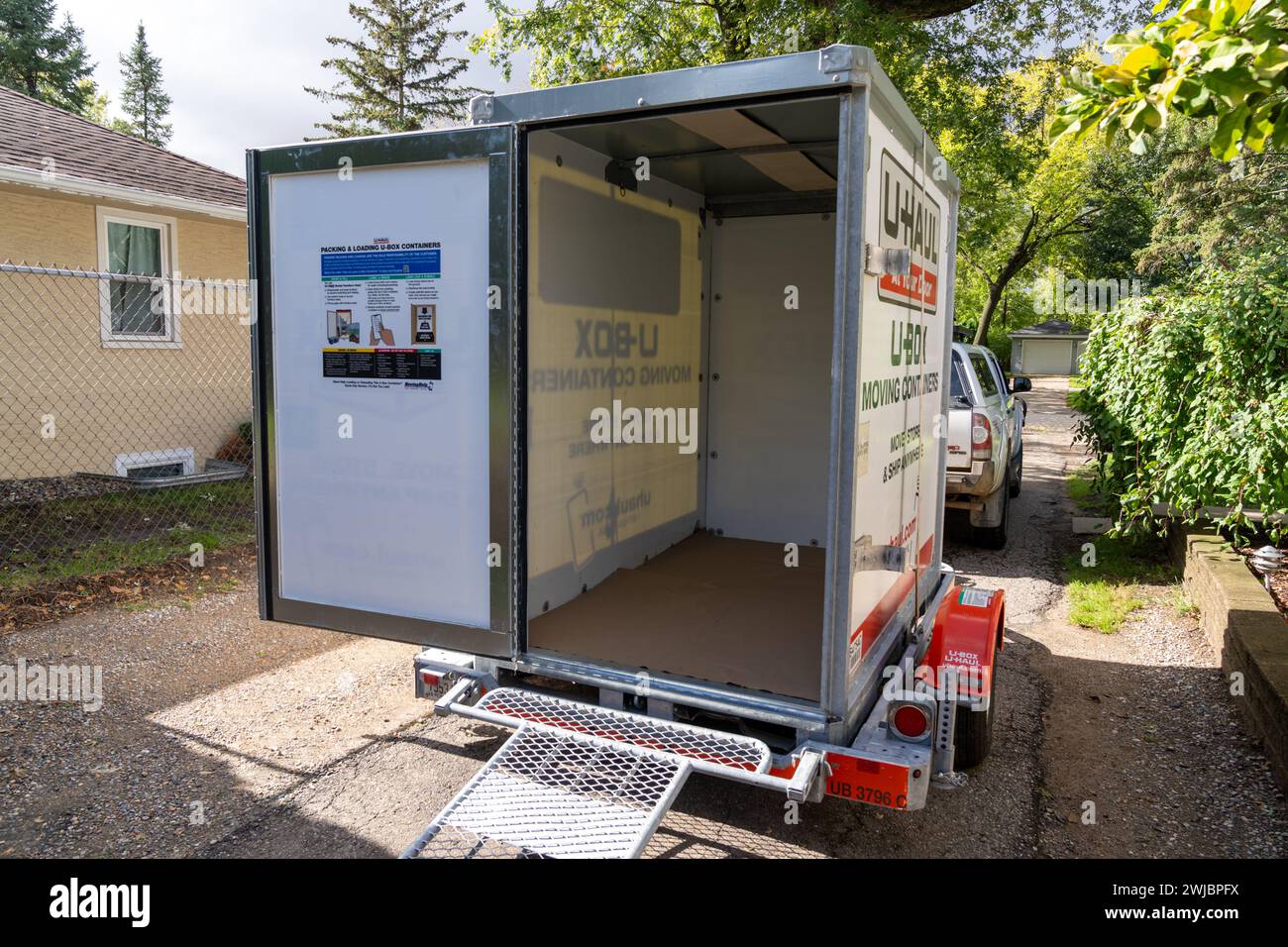 New Hope, Minnesota - October 14, 2023: U-Haul Ubox container pod, in a ...