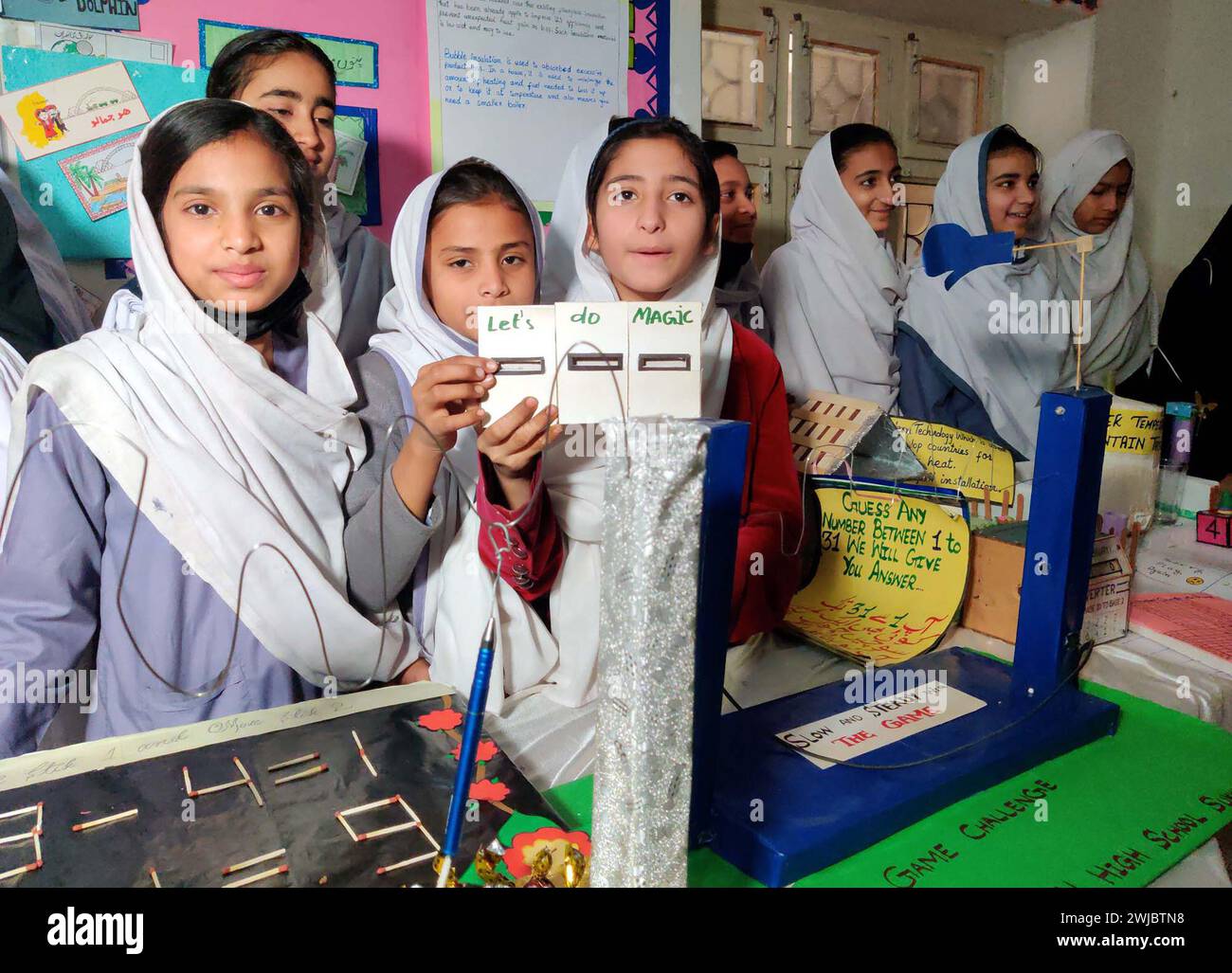 Science exhibition students hi-res stock photography and images - Alamy