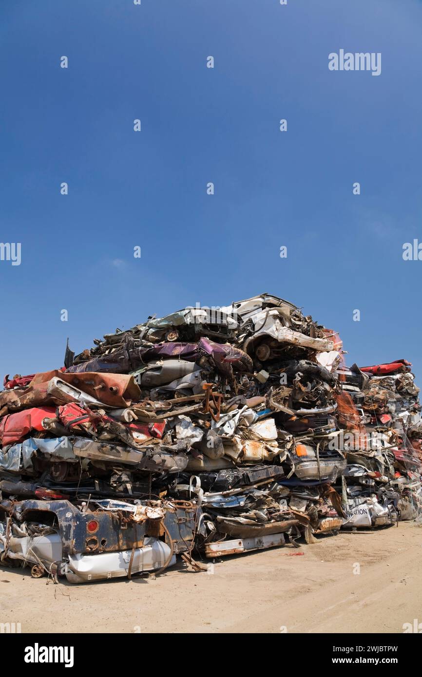 Pile stacked junk cars discarded hi-res stock photography and images ...