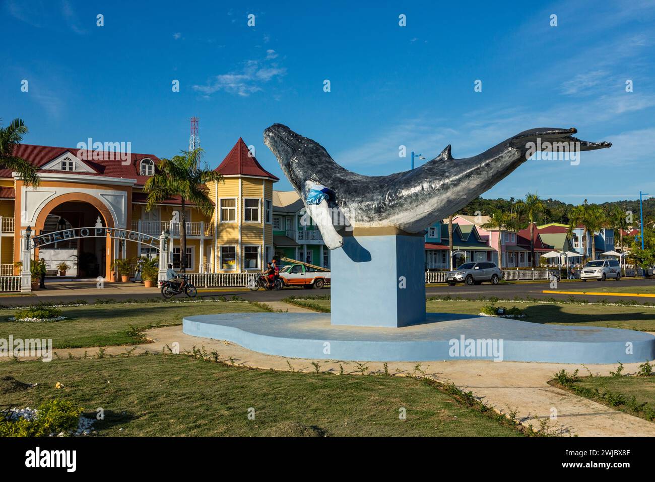 Statue of a humpback whale across from the Pueblo Principe shopping ...