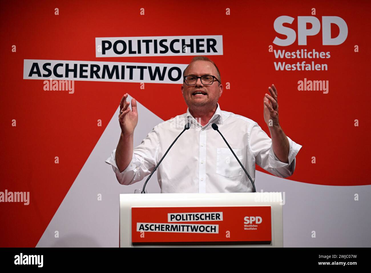 Schwerte, Germany. 14th Feb, 2024. Jochen Ott, Chairman of the SPD ...