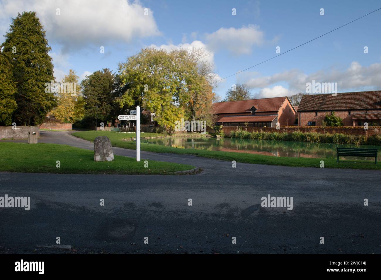 The duckpond, Urchfont, Wiltshire, England Stock Photo - Alamy