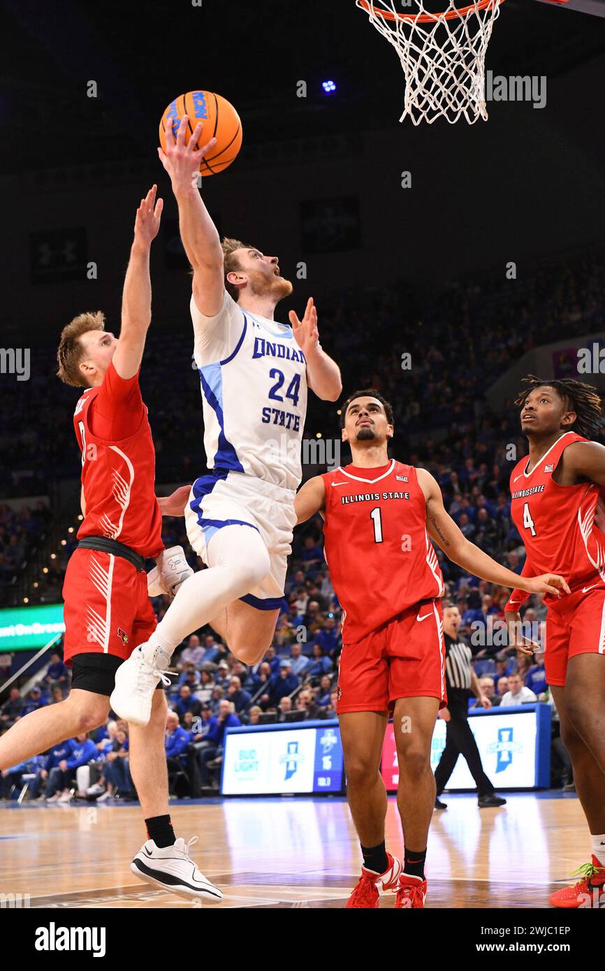 TERRE HAUTE, IN - FEBRUARY 13: Indiana State Sycamores Guard Jake Wolfe ...