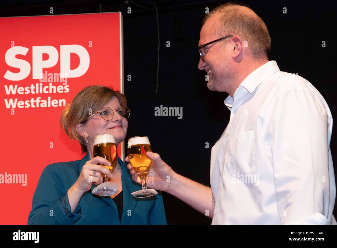 v.l. Sarah PHILIPP, Vorsitzende des SPD-Landesverbandes NRW, Jochen OTT ...
