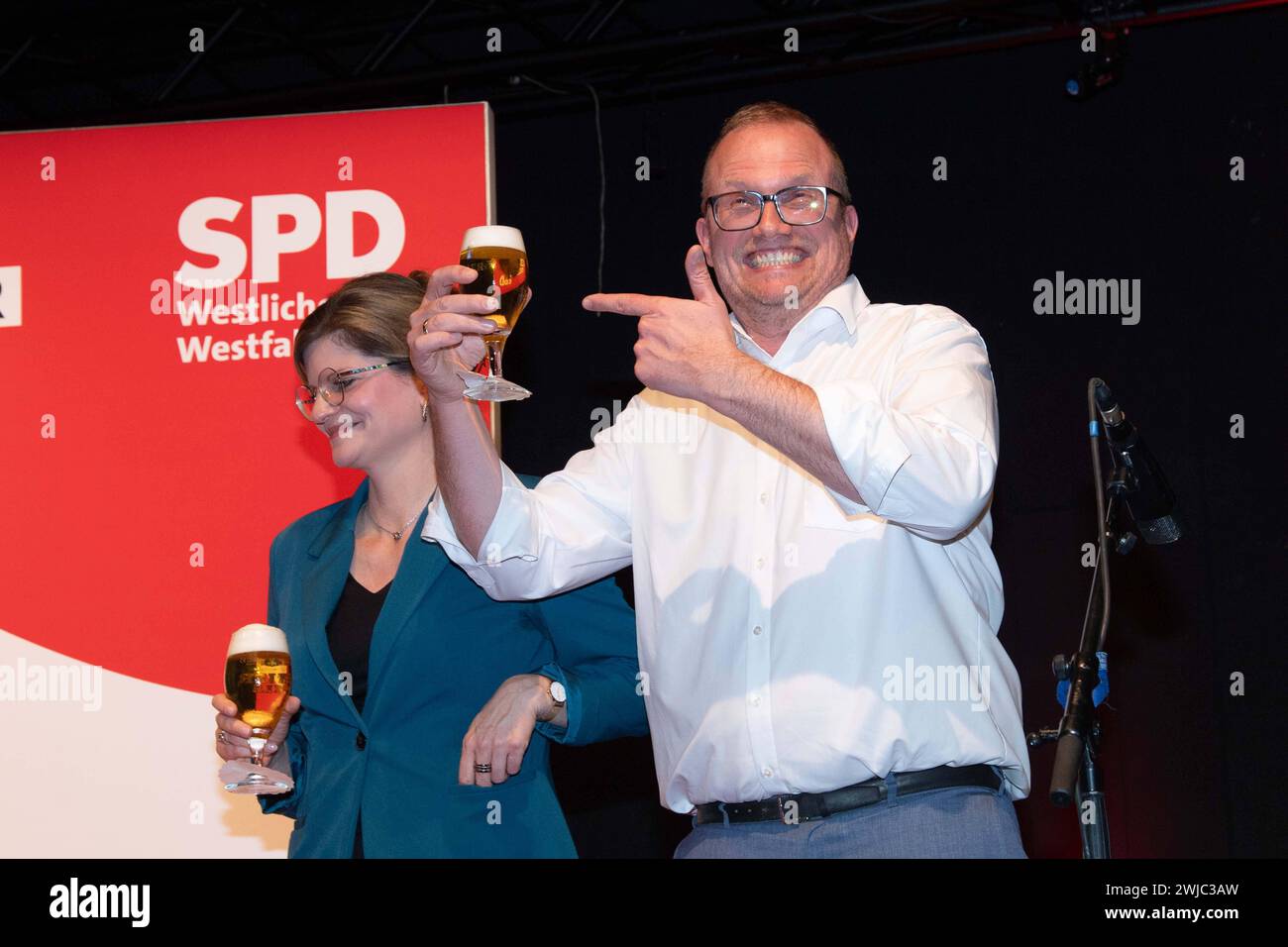 v.l. Sarah PHILIPP, Vorsitzende des SPD-Landesverbandes NRW, Jochen OTT ...