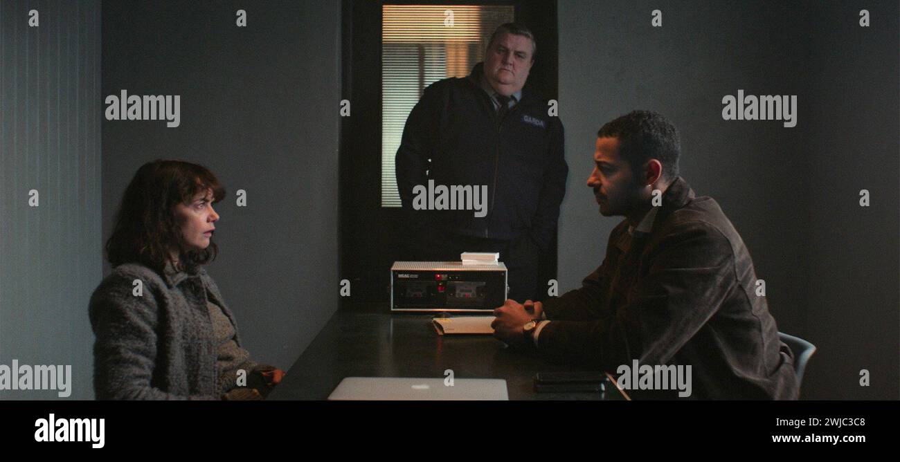 THE WOMAN IN THE WALL, from left: Ruth Wilson, Simon Delaney, Daryl ...