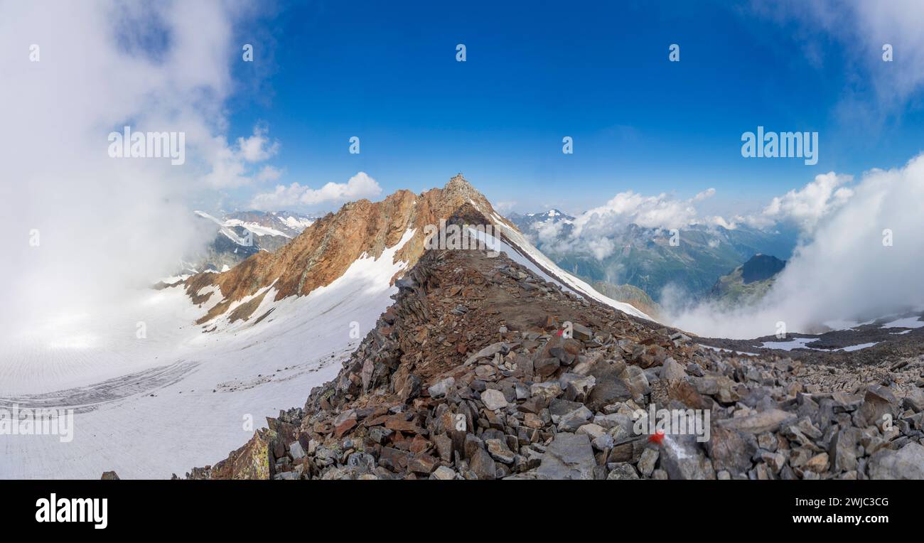 summit Wilder Freiger, summit cross, summit ridge Stubaier Alpen Stubai ...