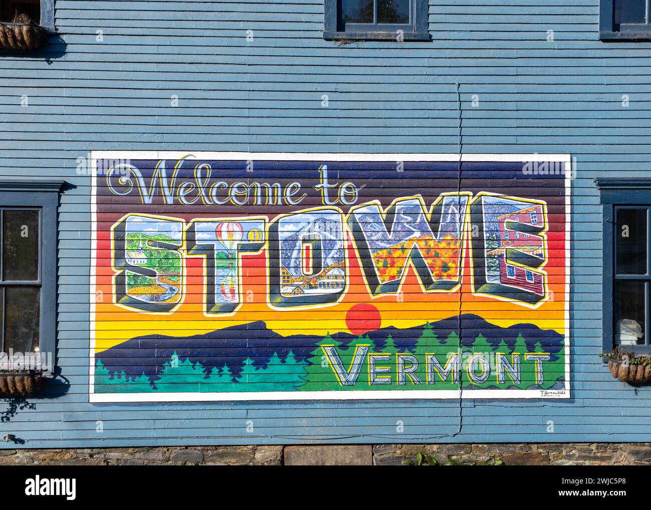 Welcome to Stowe sign, Stowe, Vermont Stock Photo - Alamy