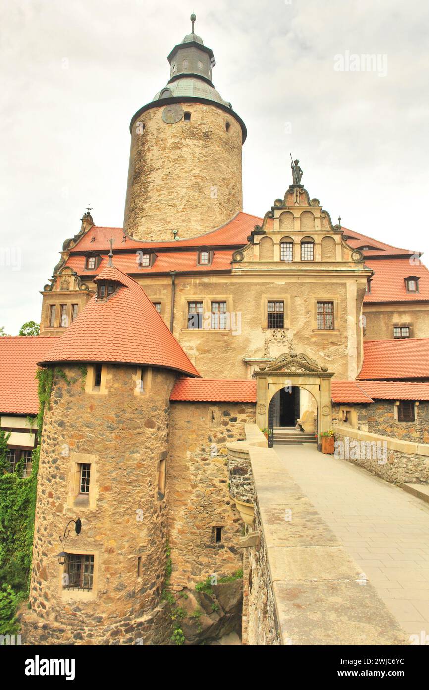 Czocha Castle ( German: Tzschocha) - a defensive castle in the village ...