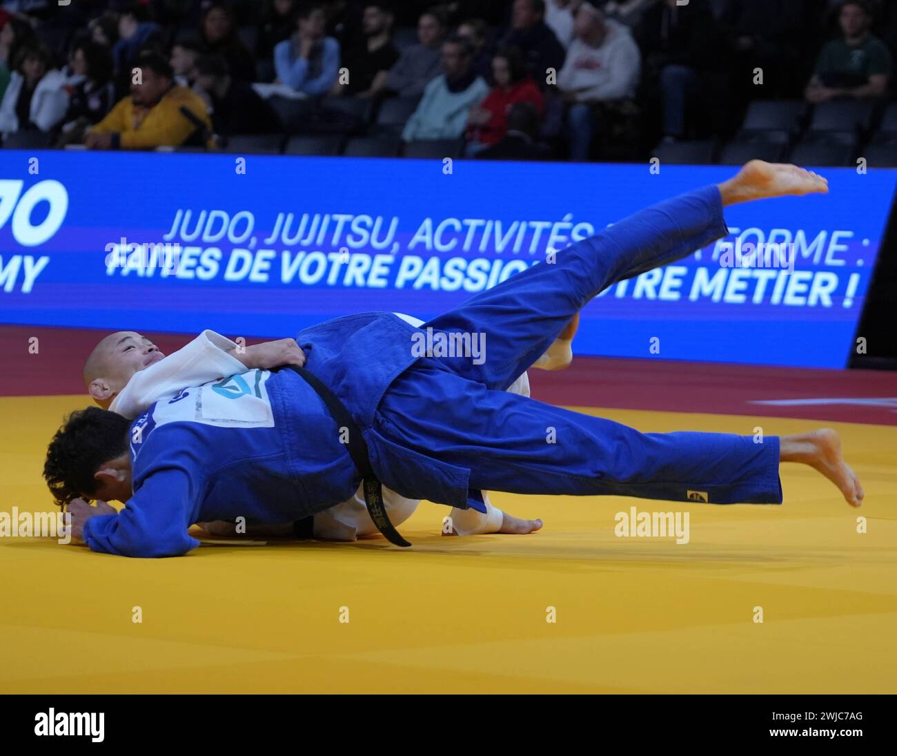 YONDONPERENLEI BASKHUU of MONGOLIA and HERNANDEZ JUAN of COLOMBIA ...
