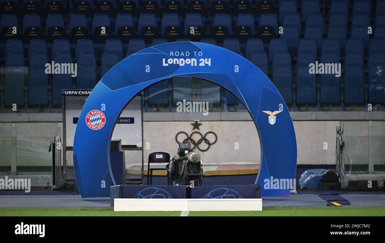 Rom, Italy. 14th Feb, 2024. Soccer: Champions League, Lazio Rome ...