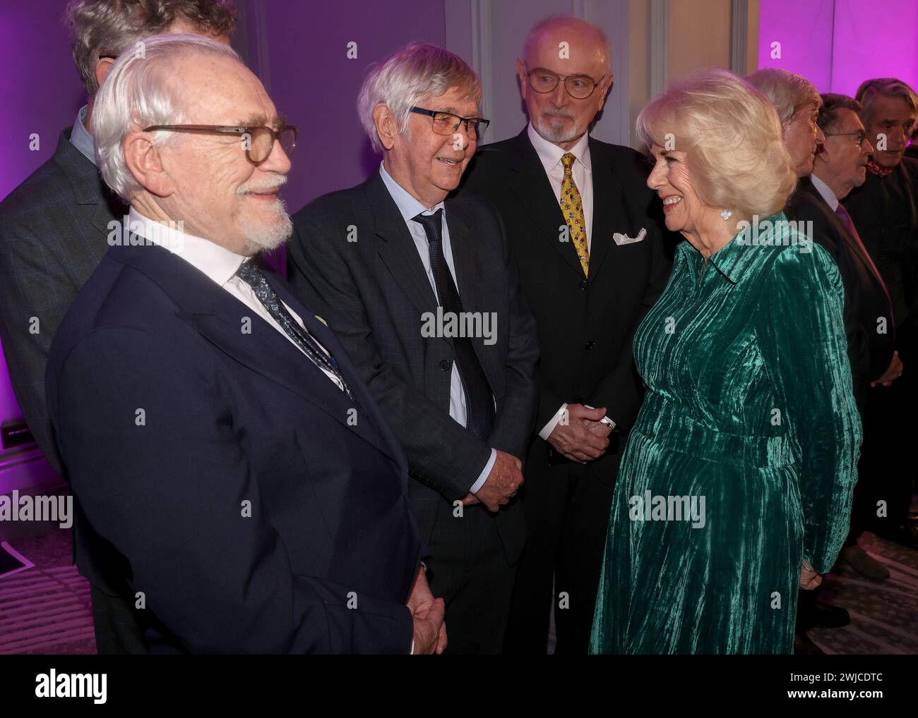 Queen camilla meets brian hi-res stock photography and images - Alamy