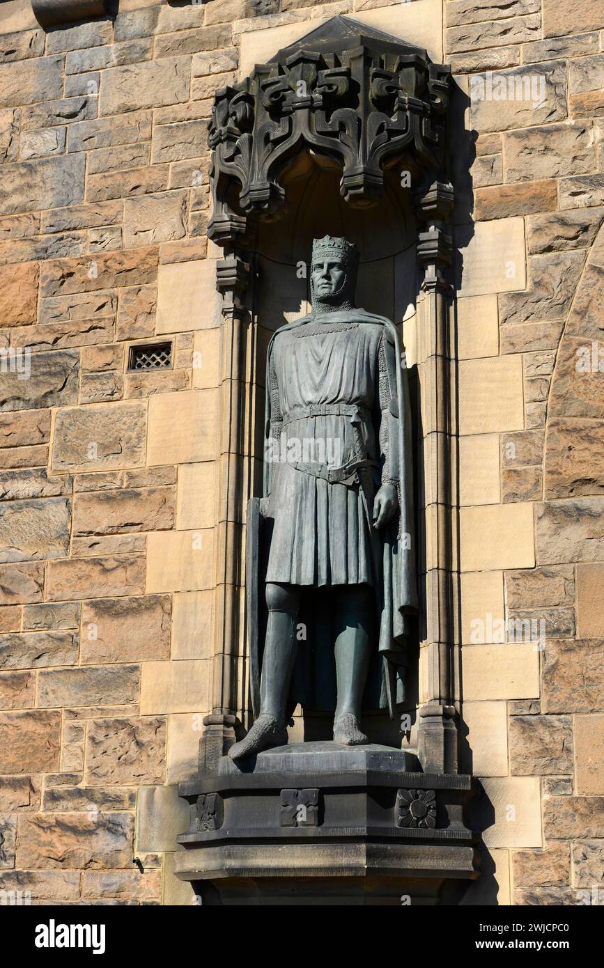 Statue of Robert I or Robert Bruce at Edinburgh Castle, Edinburgh ...