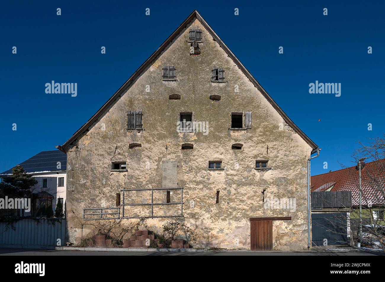 Old granary from the 19th century, Hoefles, Upper Franconia, Bavaria ...