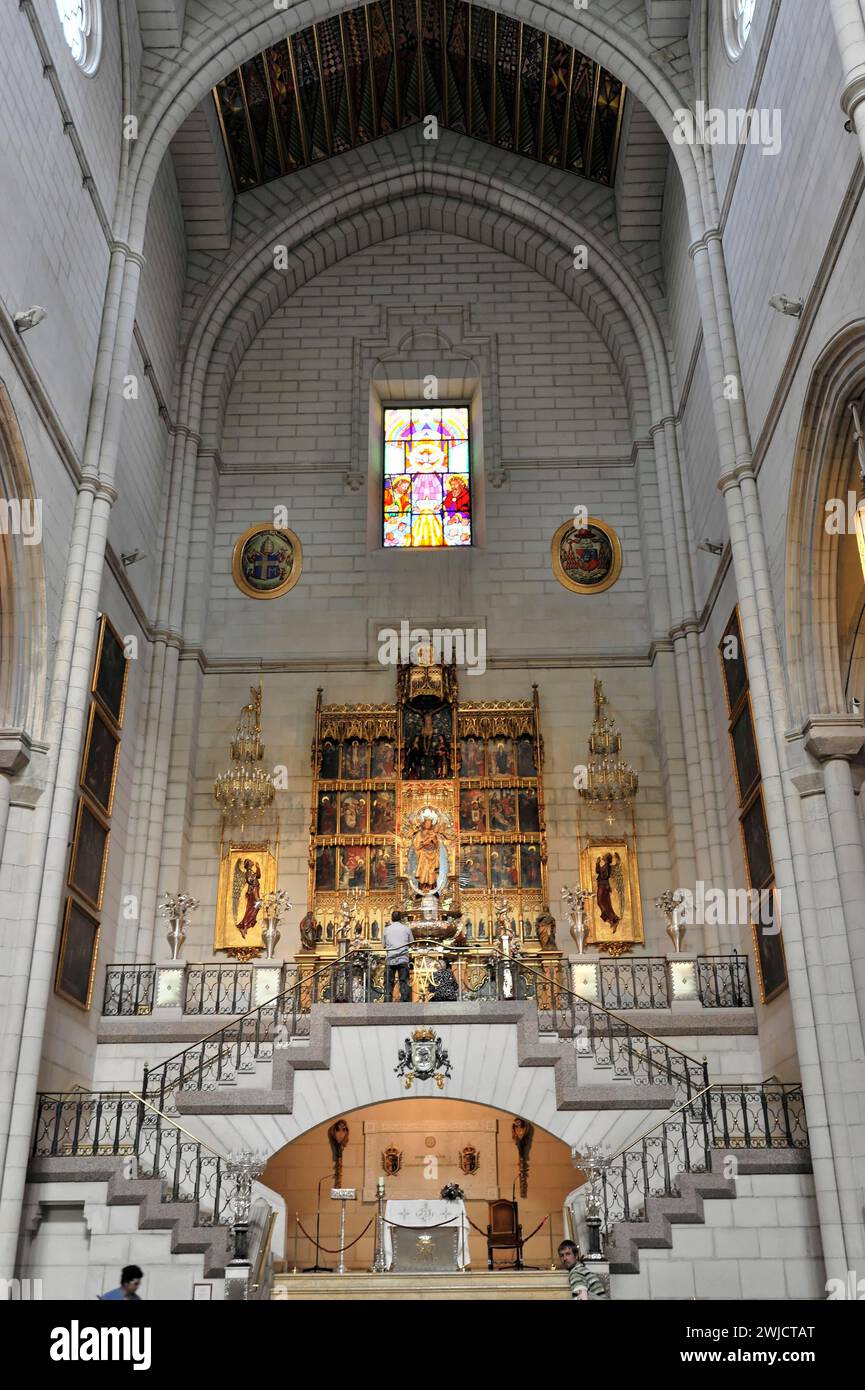 Catedral de Nuestra Senora de la Almudena, Santa Maria la Real de La ...