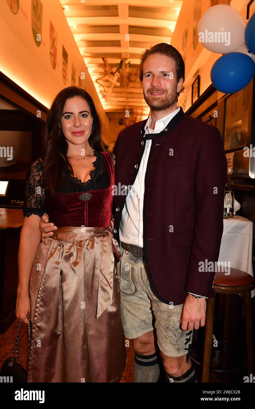 Nicolas Hübner und Dr. Anna Dzik / Aschermittwoch Fischessen ...