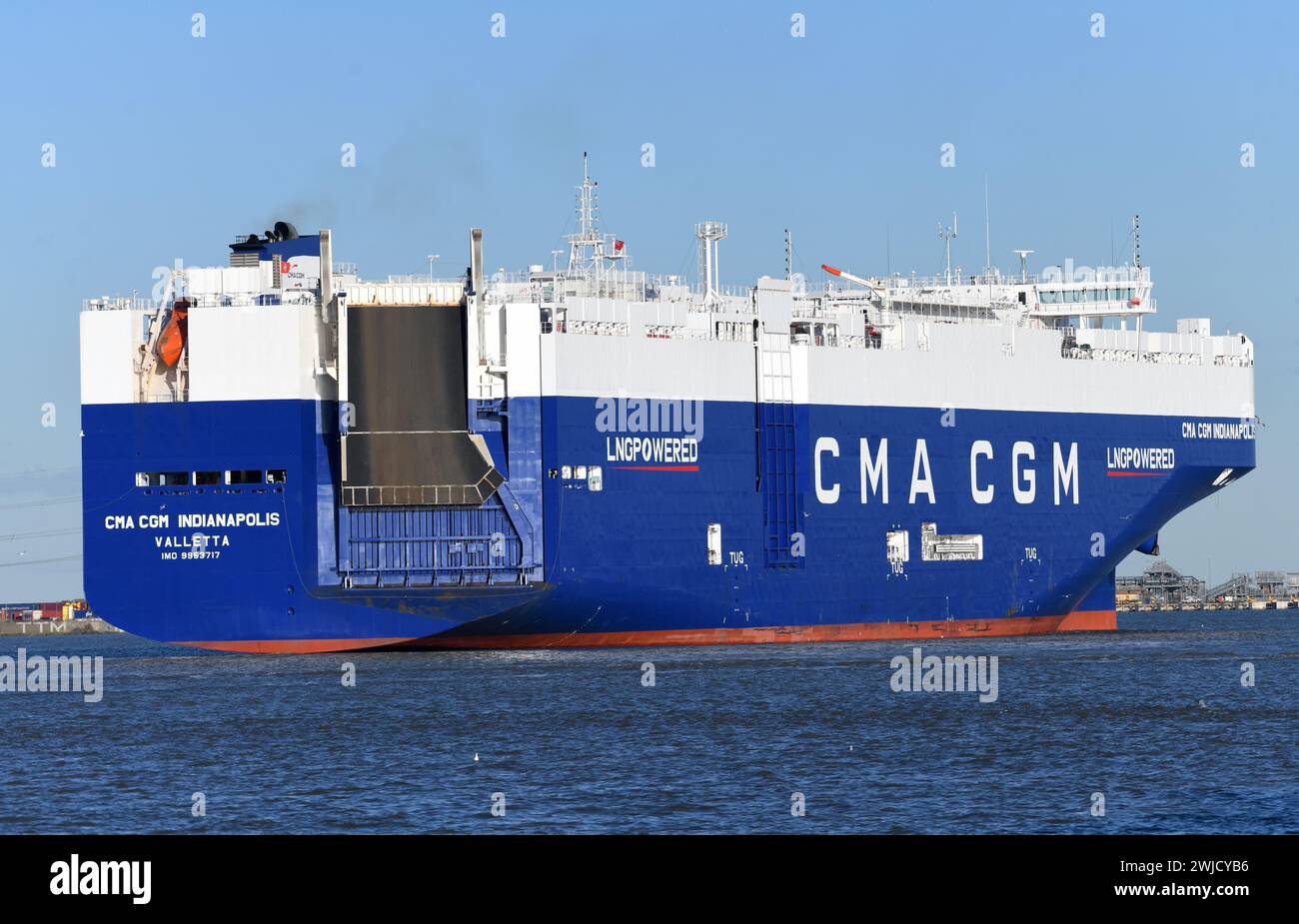 Indianapolis, a new line of CMA CGM LNG powered vehicle carrying ships ...